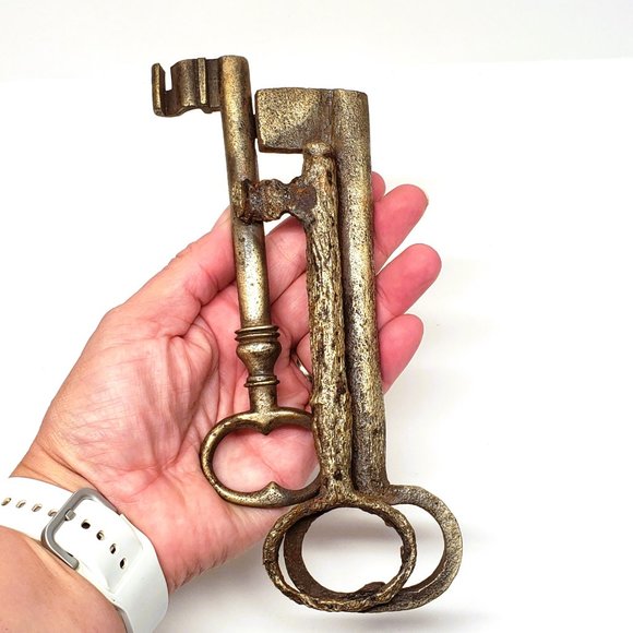 Accents | Old Skeleton Key Wall Art Welded Steampunk Goth Decor 725 1 ...